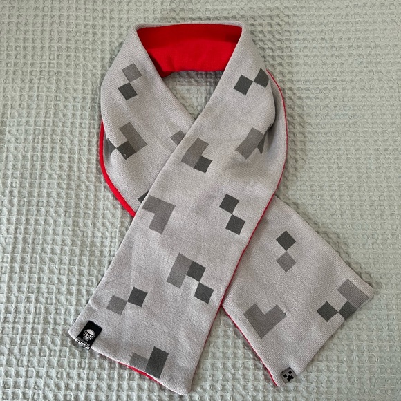 Jinx | Accessories | Nwot Minecraft Pixel Pattern Scarf | Poshmark
